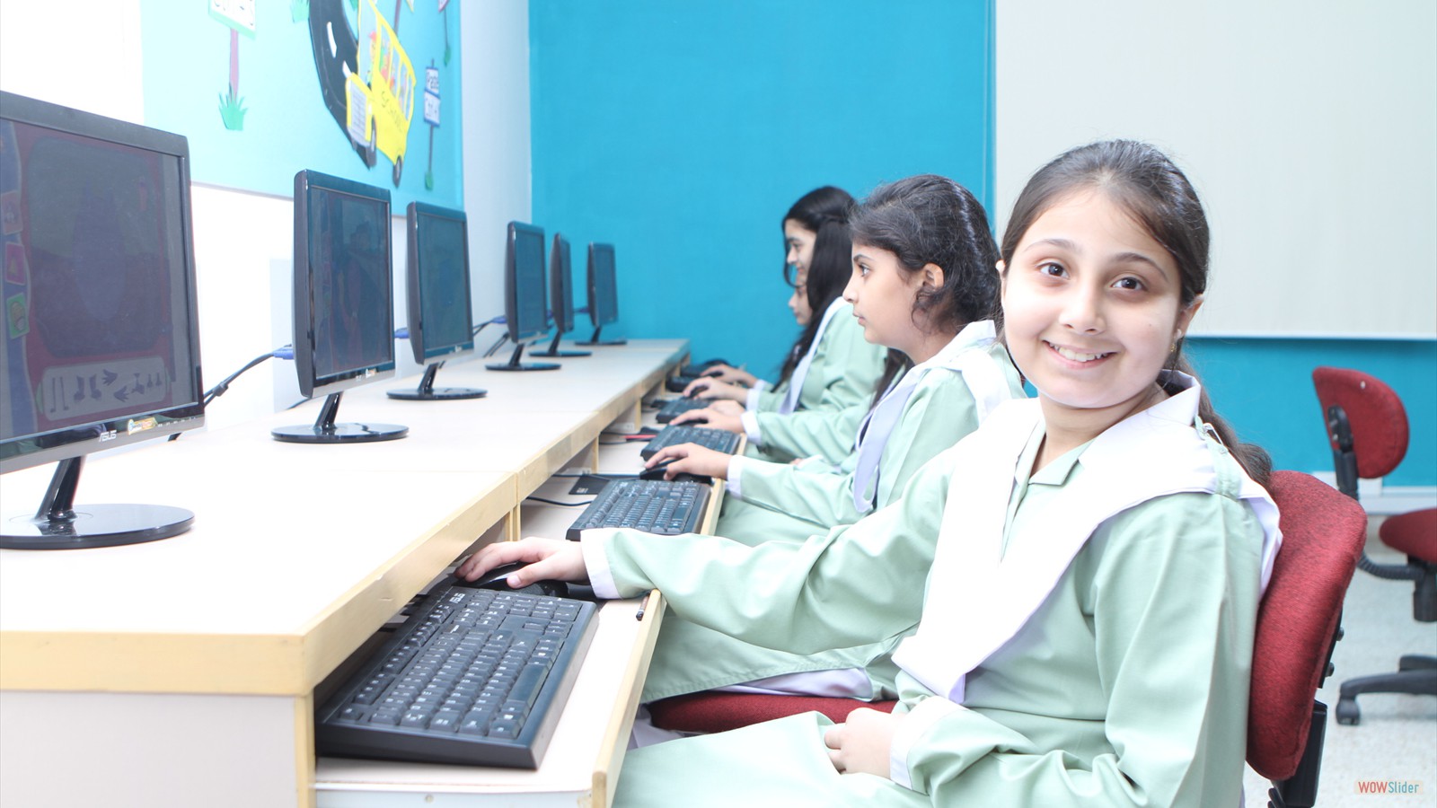 Smart School Project to launch to promote IT-based learning