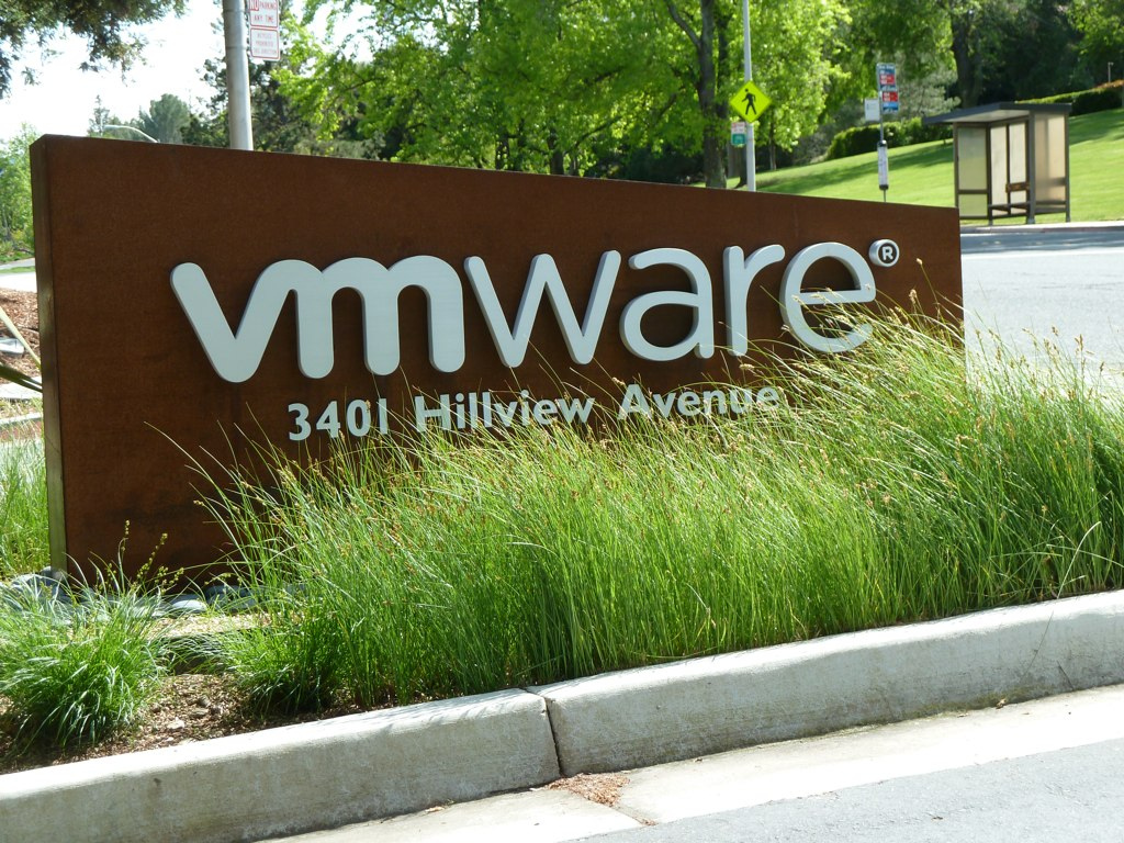 VMware acquires PLUMgrid