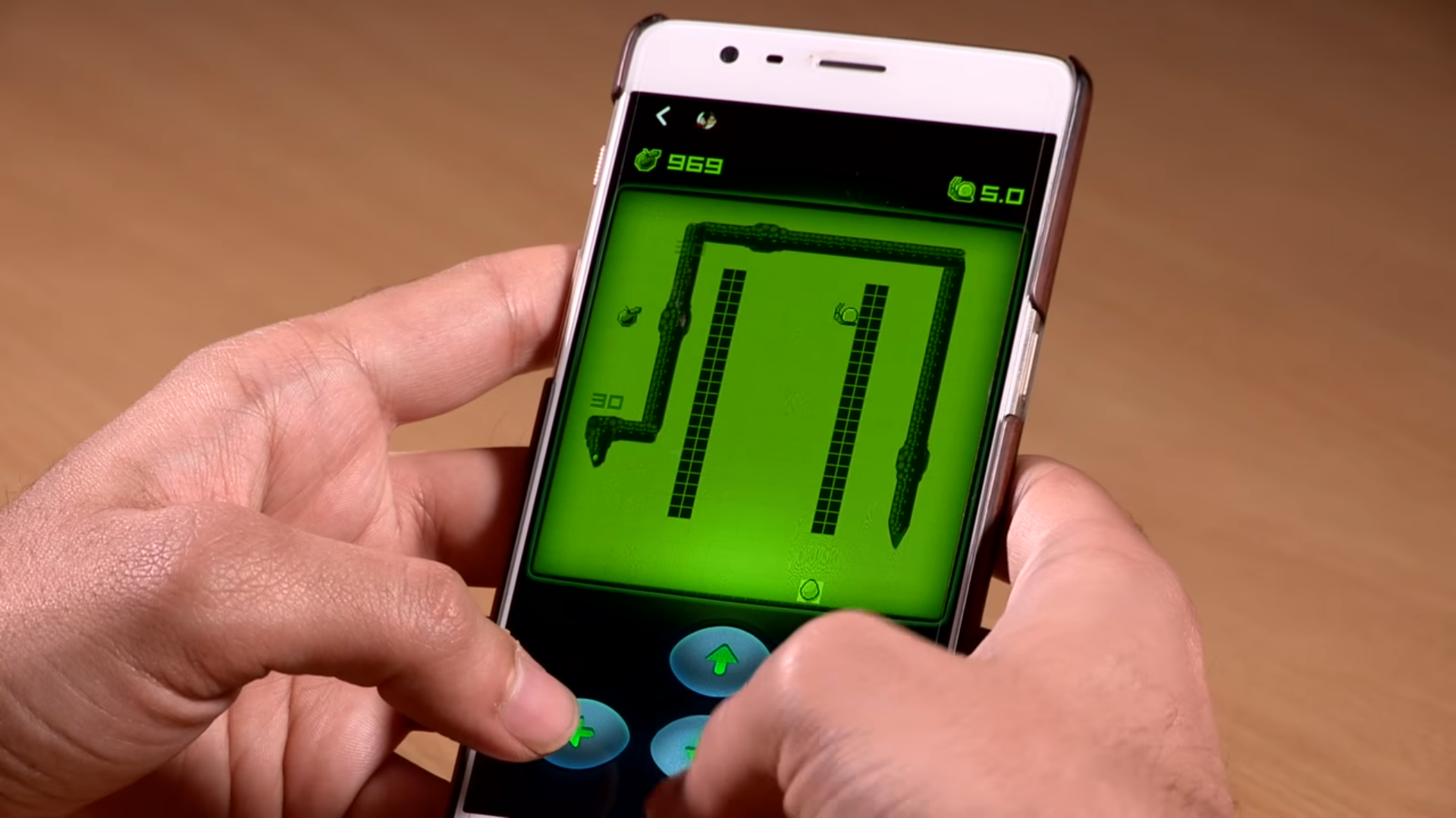 You can now play Nokia's iconic Snake game on Messenger