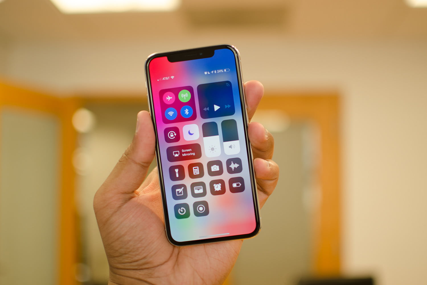 Next-Gen iPhone X with 4 GB RAM revealed in Geekbench test