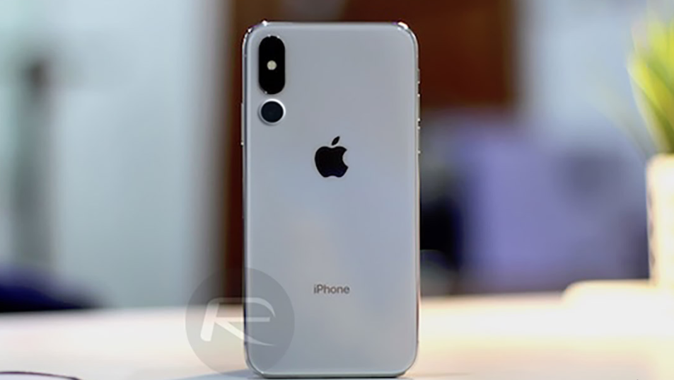 Apple to introduce a triple-lens camera iPhone with 3D sensing next year