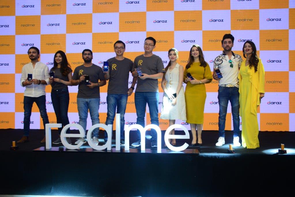 Realme launches budget-friendly Realme 3 with massive battery, storage ...