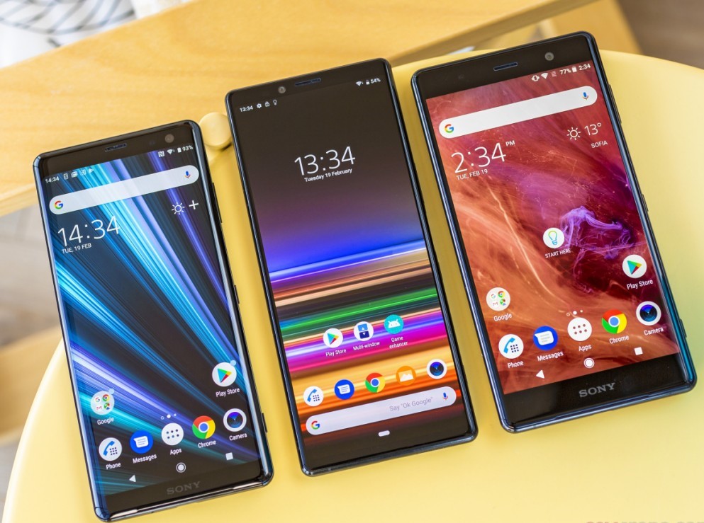 Sony's smartphone range faces another disappointing year