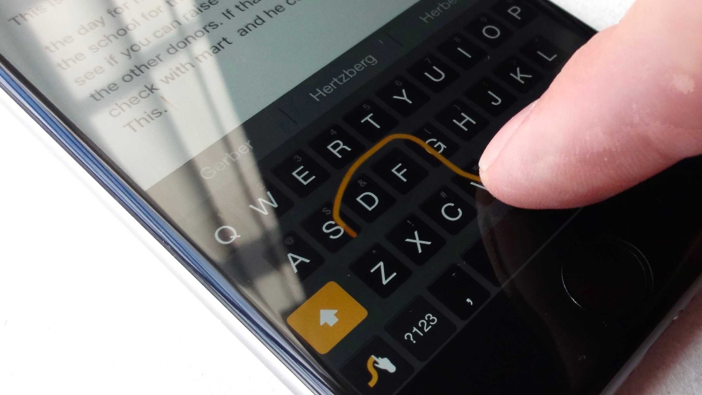 Apple may copy Android by bringing swipe-to-type keyboard option in iOS 13