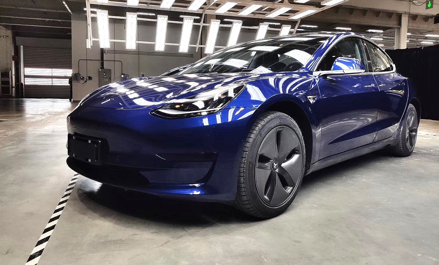 Breaking News: Tesla started to deliver its first Made-in China Model 3 ...