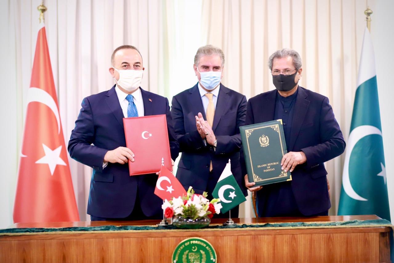 Pakistan, Turkey sign MoU to boost cooperation in education