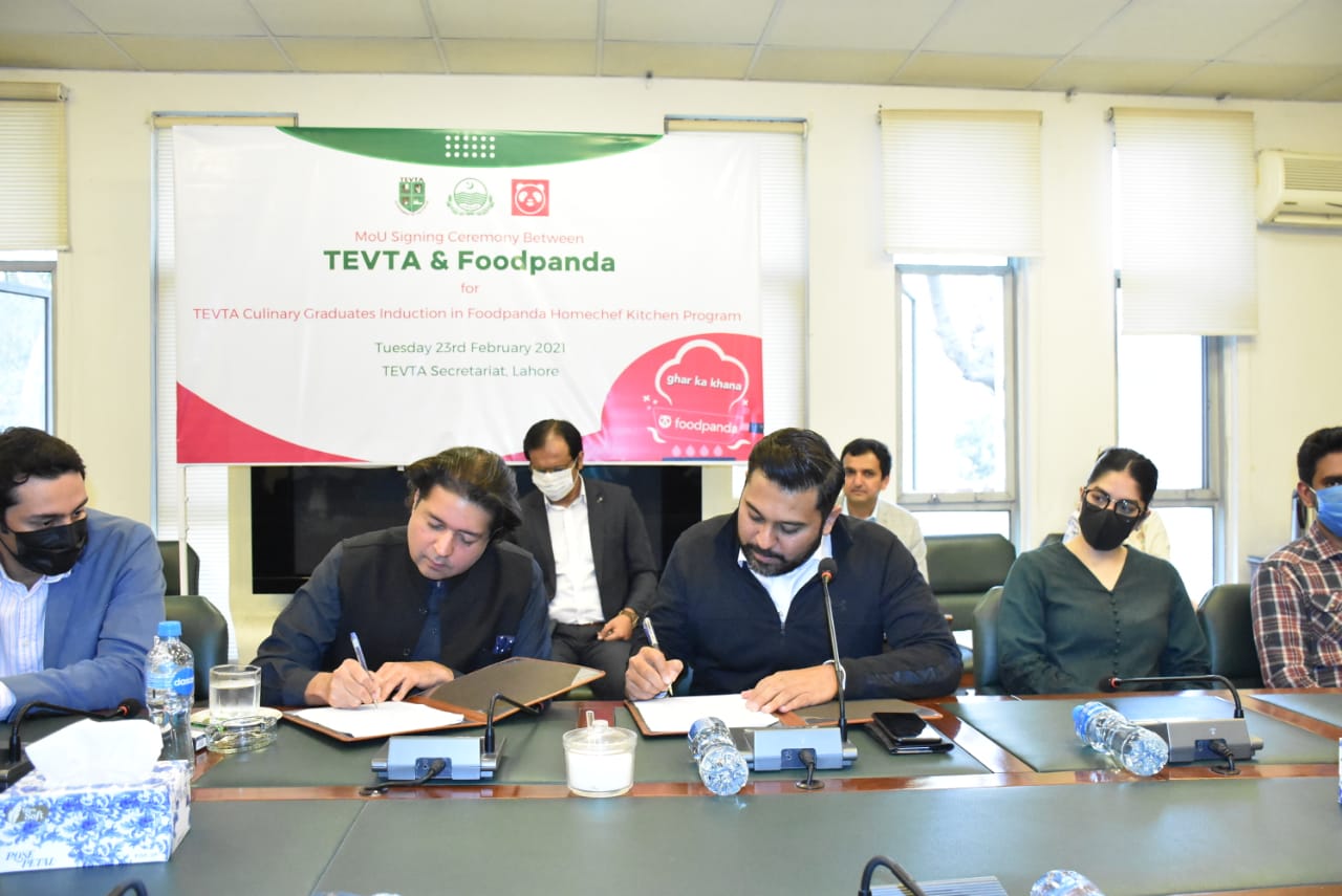 TEVTA signs MoU with Foodpanda to launch virtual kitchen for its students