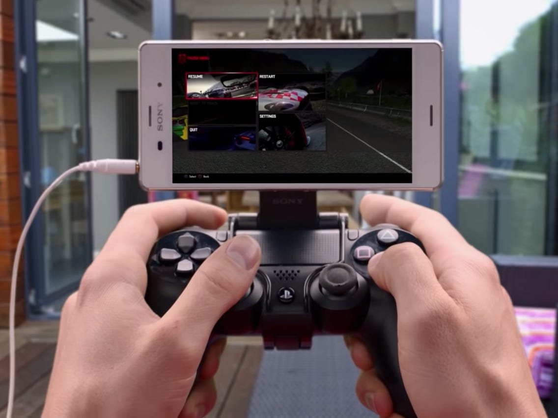 Sony patents a PlayStation controllers for smartphones