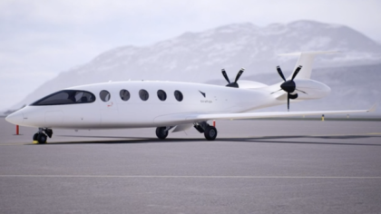 World’s First All-Electric Airplane Completed Its First Flight