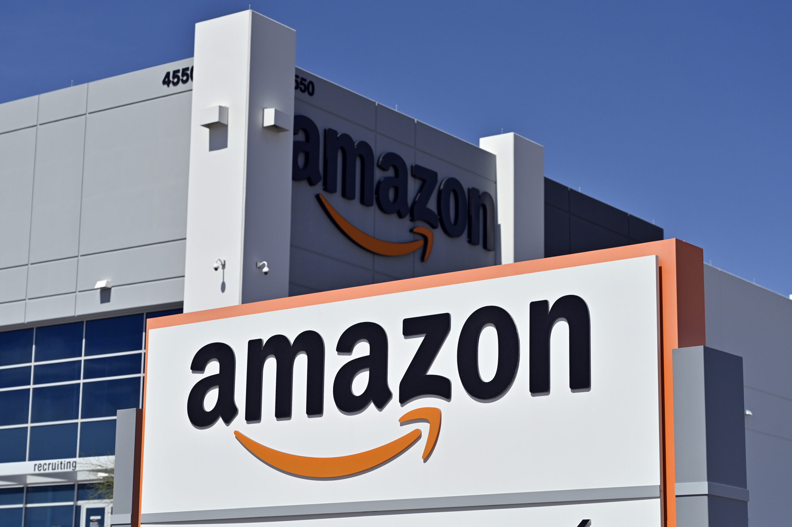 Amazon Employees Plan a Mass Walkout to Protest Against Company Policies