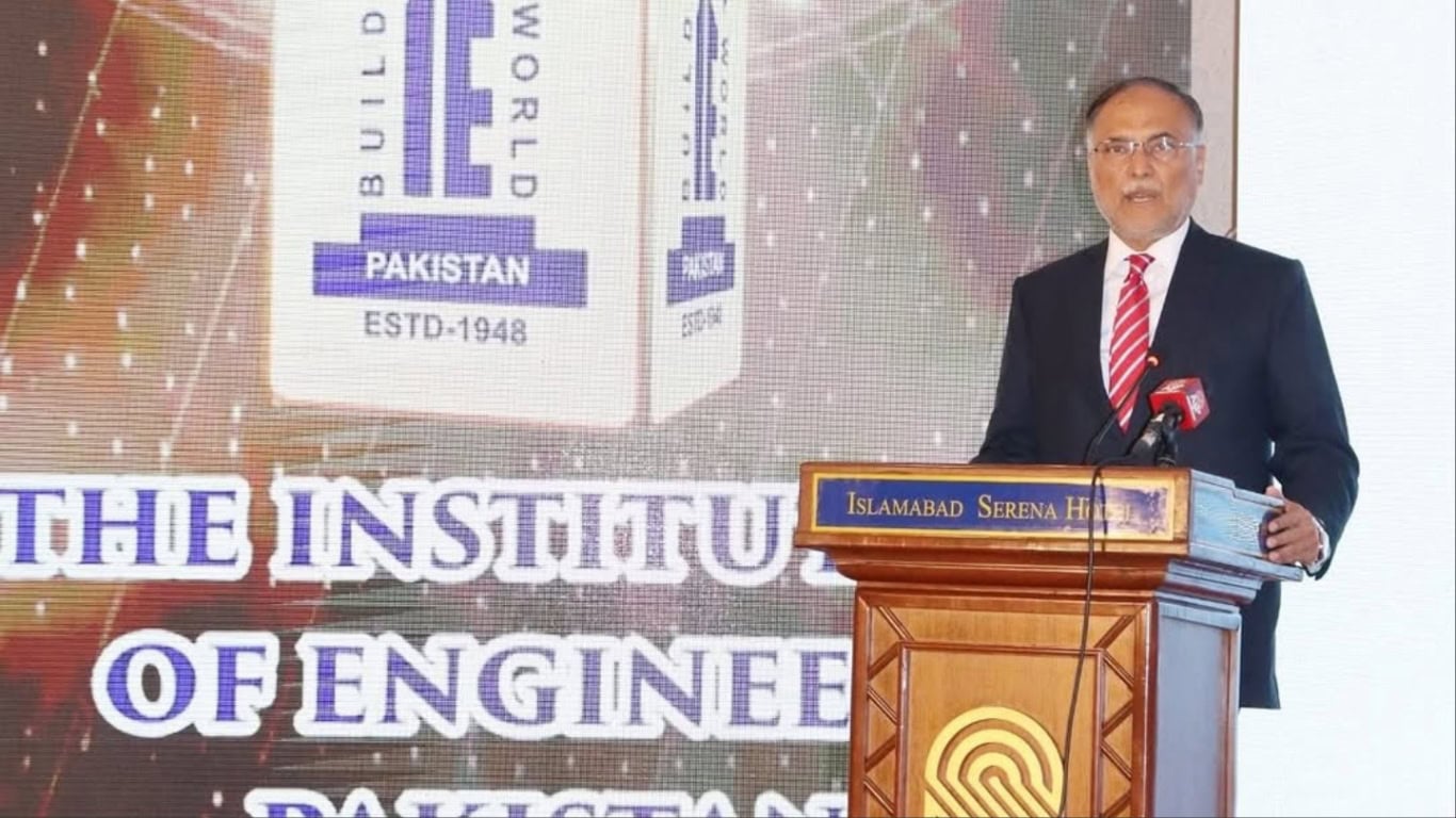 Pakistan to Establish AI and Robotics Centers