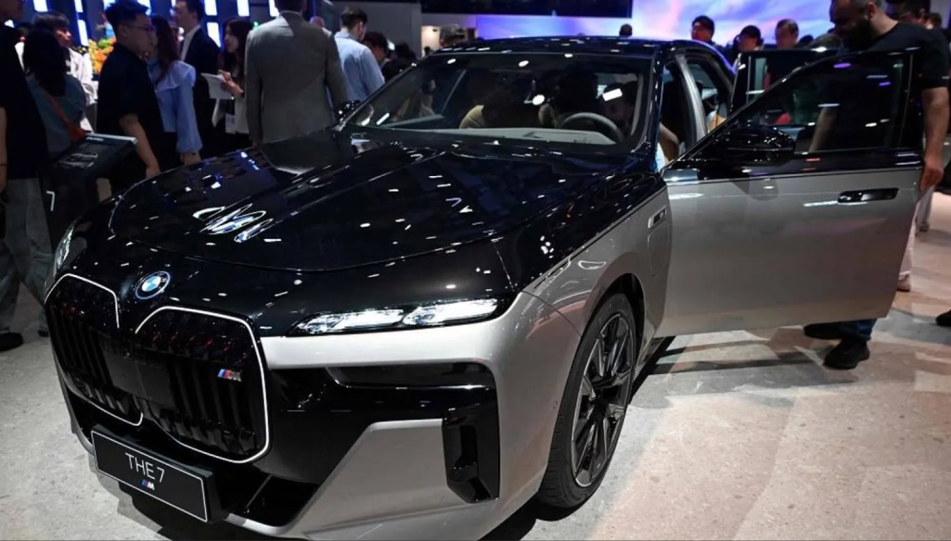 BMW Integrating DeepSeek in China Models This Year