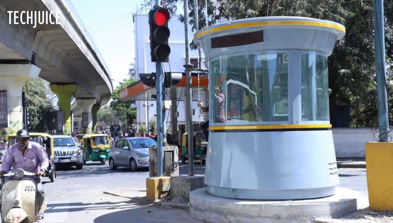 Lahore launches smart traffic cabins for driving licenses