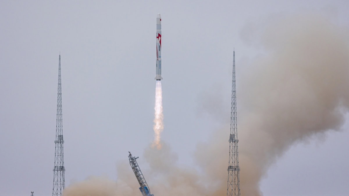 China Launches Methane-Powered Rocket in Starlink Race