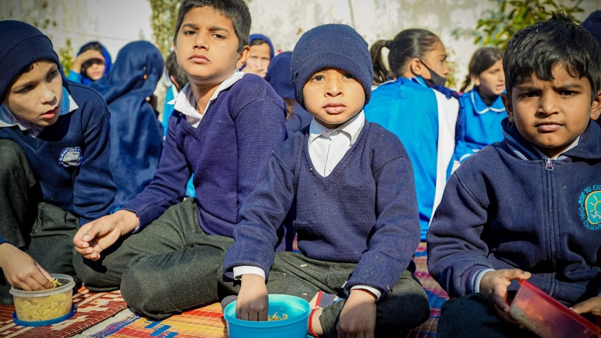 Punjab Expands Free School Meals to 10 Districts