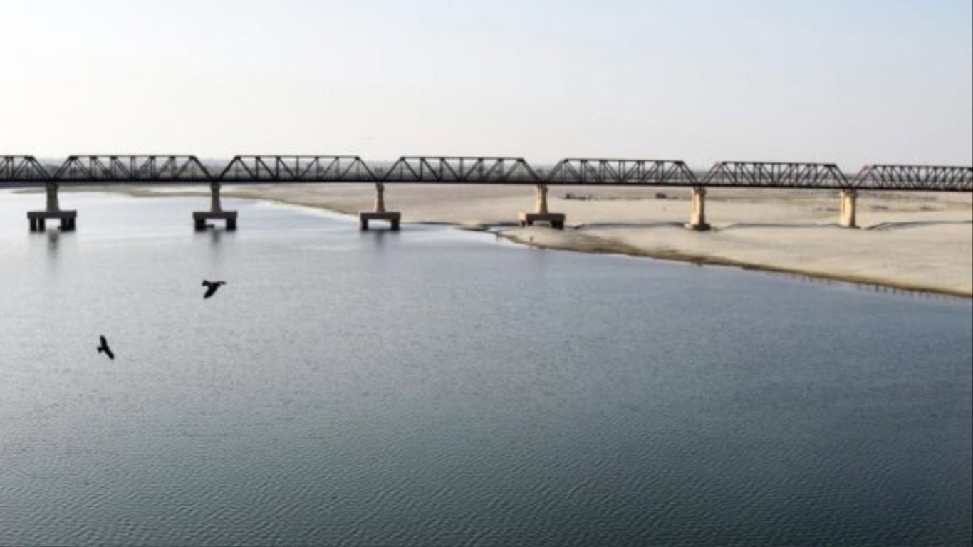 Pakistan Building South Asia’s Longest River Bridge