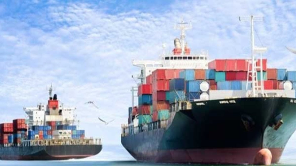 Pakistan Exports Soar 40% in First Month of FY 2025-26