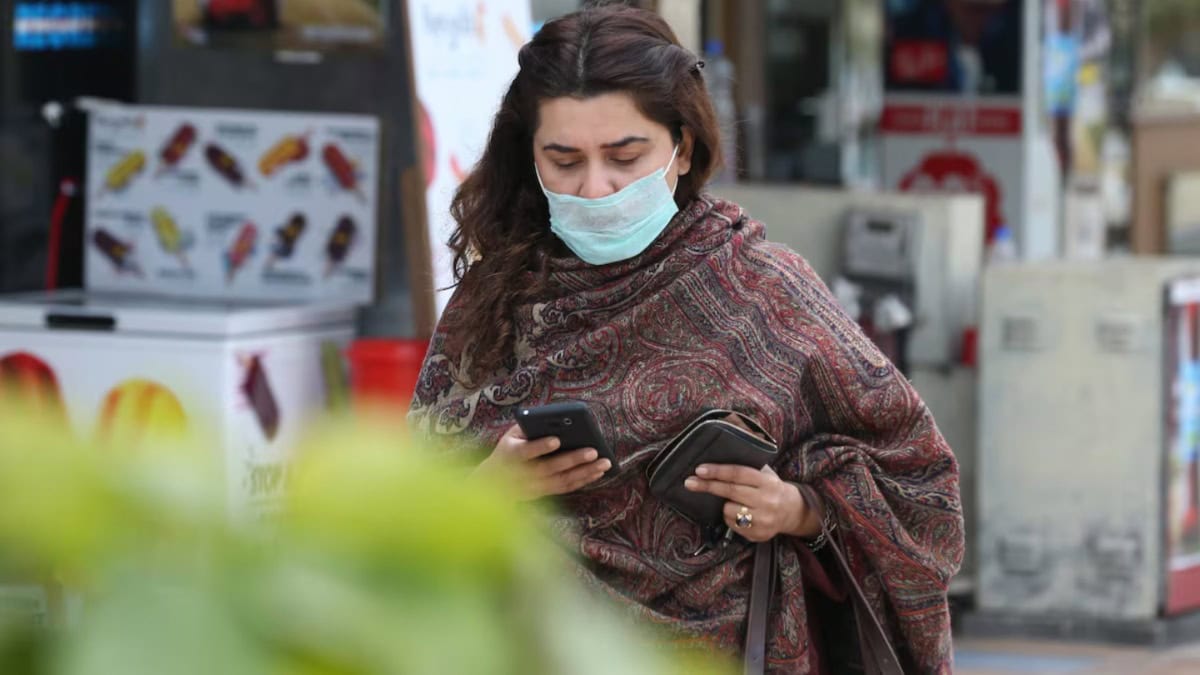 Pakistan mobile gender gap - TechJuice