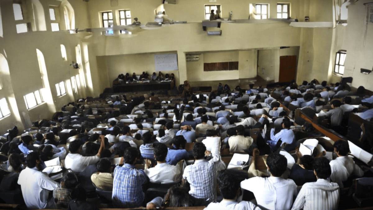 No Pakistani University Among Top 350 Globally: HEC Chairman