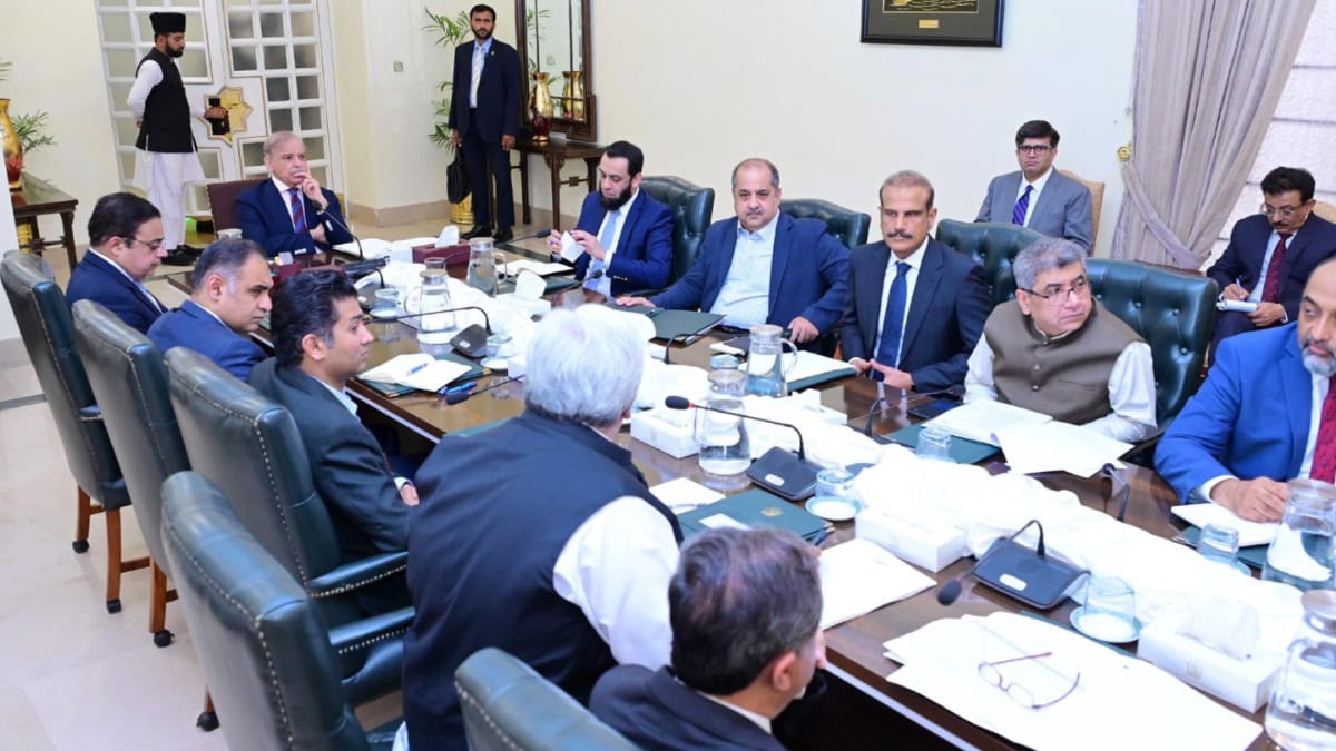 PM Directs Launch of Digital Invoicing System in Urdu