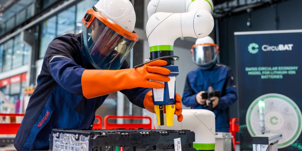 Robotic Recycling Breakthrough Aims to Revamp EV Battery Lifecycle
