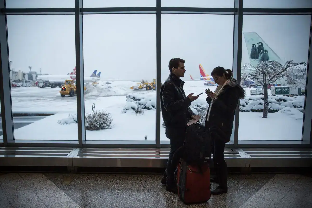 US Winter Storm Triggers Massive Flight Cancellations