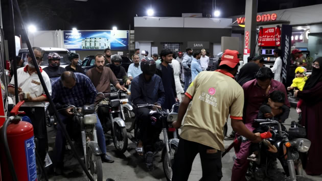 Govt Ends Fuel-Saving Measures Across Pakistan