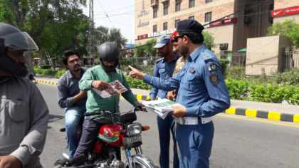 Lahore Traffic Police Nab Massive e-Challan Defaulter With Over Rs20 ...